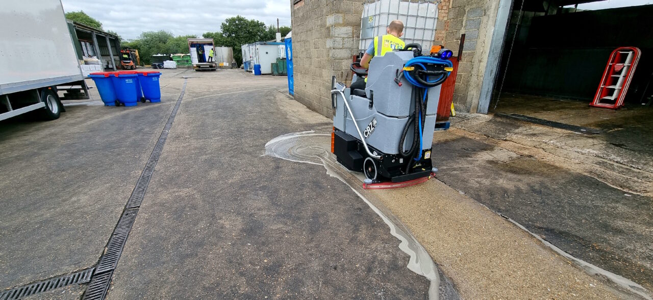 TomCat commercial floor cleaning equipment sole UK importer.